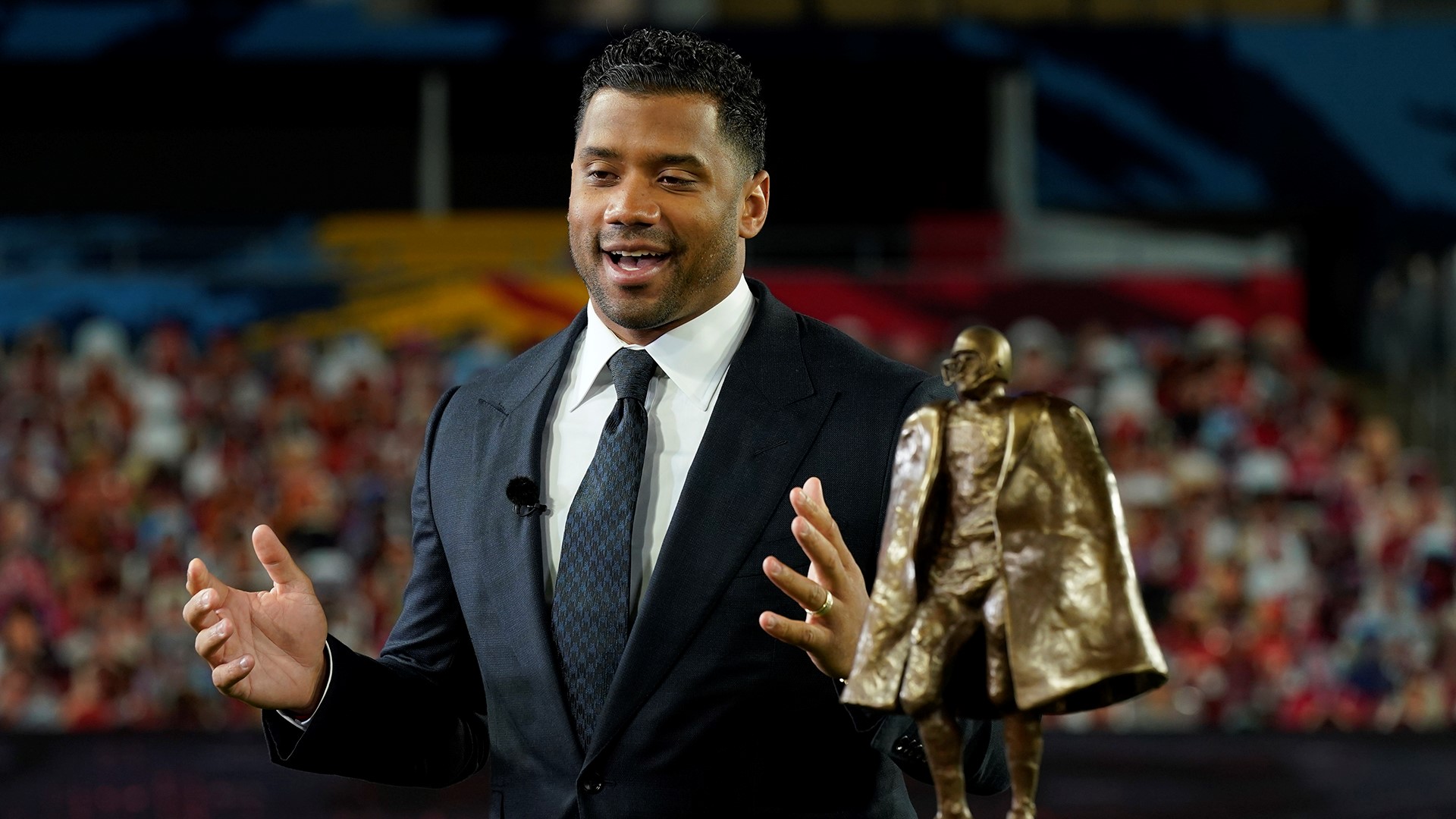 Russell Wilson named NFL Man of the Year | kagstv.com