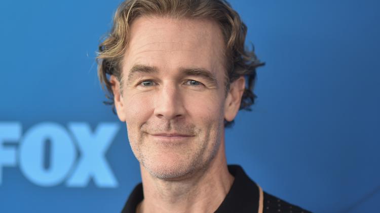James Van Der Beek auctioning off memorabilia from 'Dawson's Creek ...