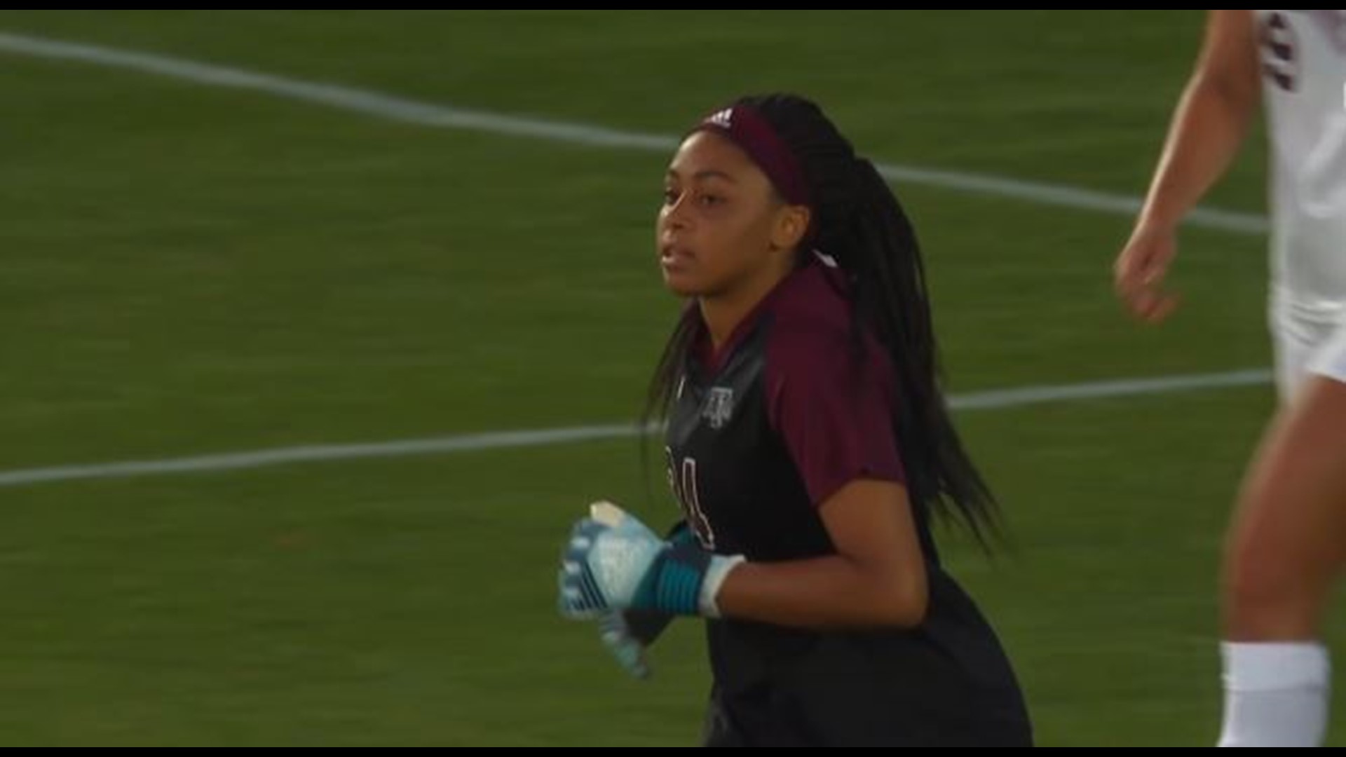 Hutton Named SEC Defensive Player of the Week | kagstv.com