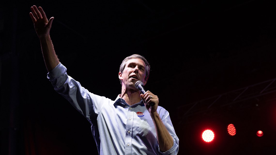 Beto O'Rourke makes appearance in Aggieland ahead of election day | kagstv.com