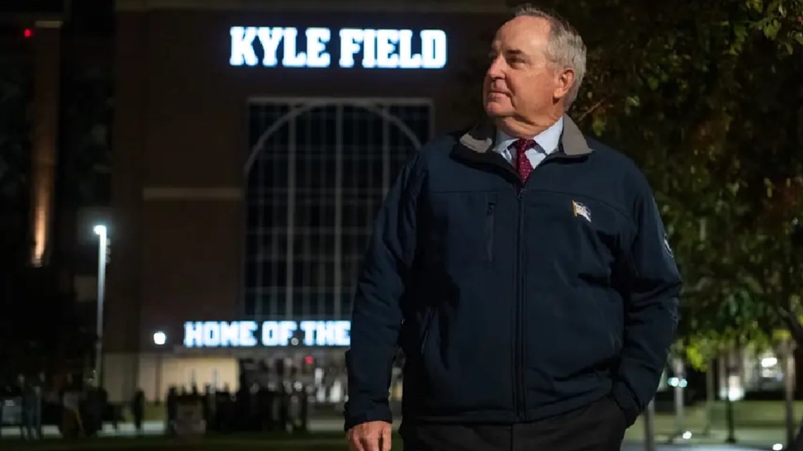 Following a turbulent summer, Texas A&M turns to Mark Welsh III ...