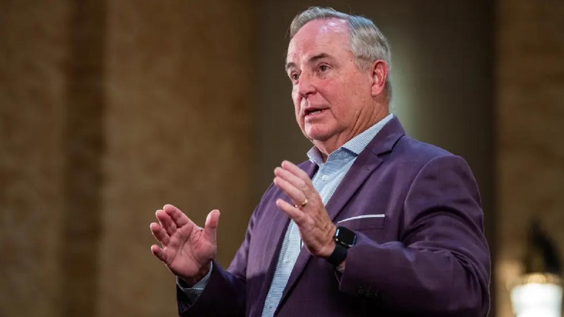 Texas A&M President Welsh building new bridges with staff members ...