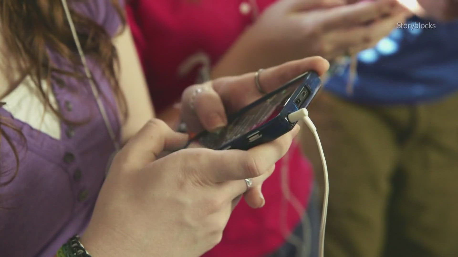 Texas: New Bill requires a parent or guardian to get social media ...