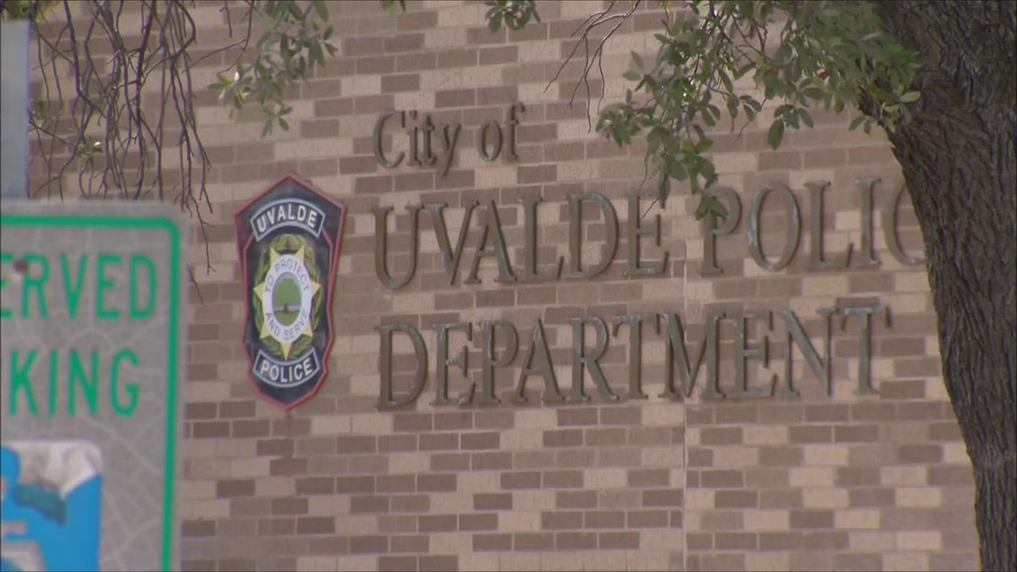 Brett Cross holds another sit out at Uvalde Police Department | kagstv.com