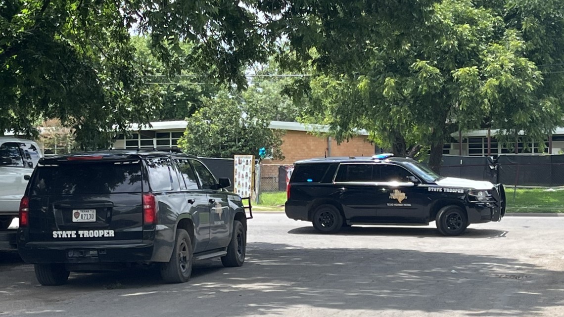 Uvalde Police investigate bomb threat at Robb Elementary, give all ...