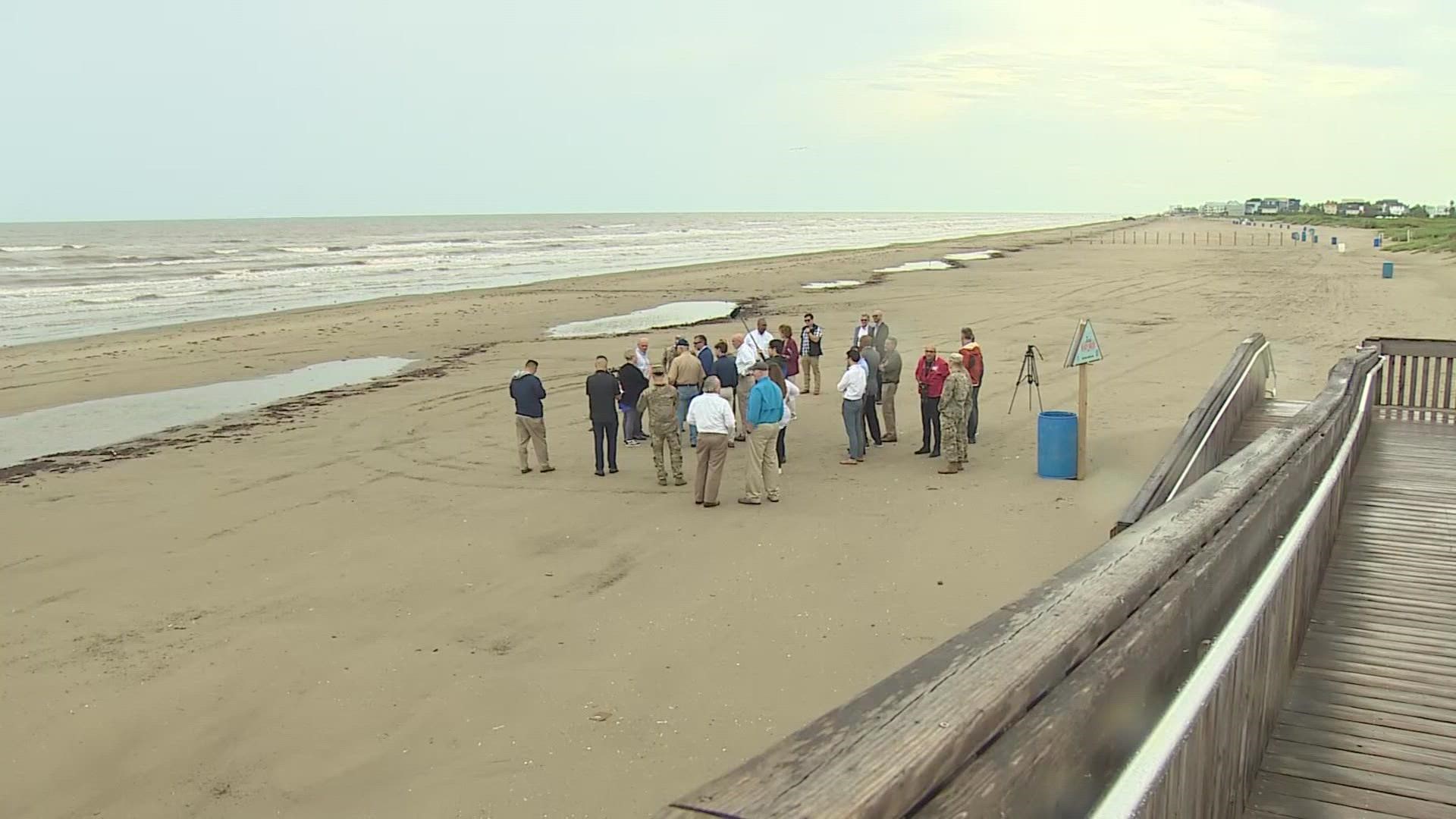Texas lawmakers tour potential sites for Ike Dike in Galveston | kagstv.com