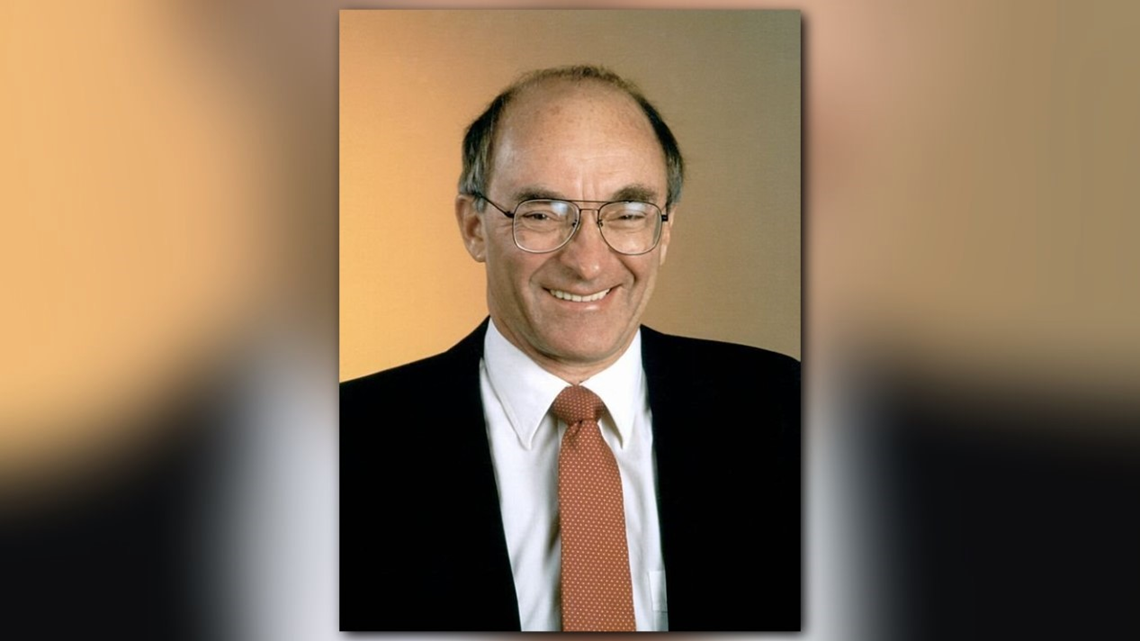 Toys R Us founder Charles Lazarus dies | kagstv.com