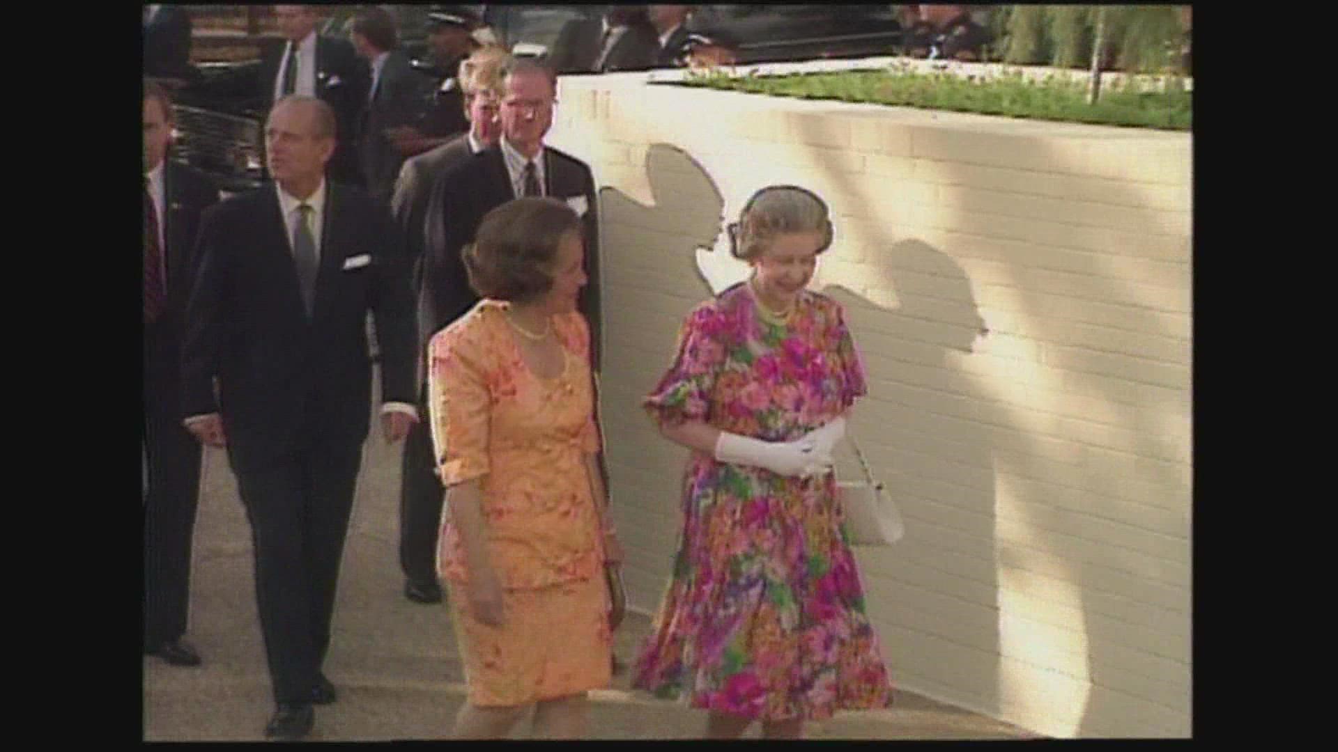 Queen Elizabeth II: Comments on Texans from 1991 | kagstv.com
