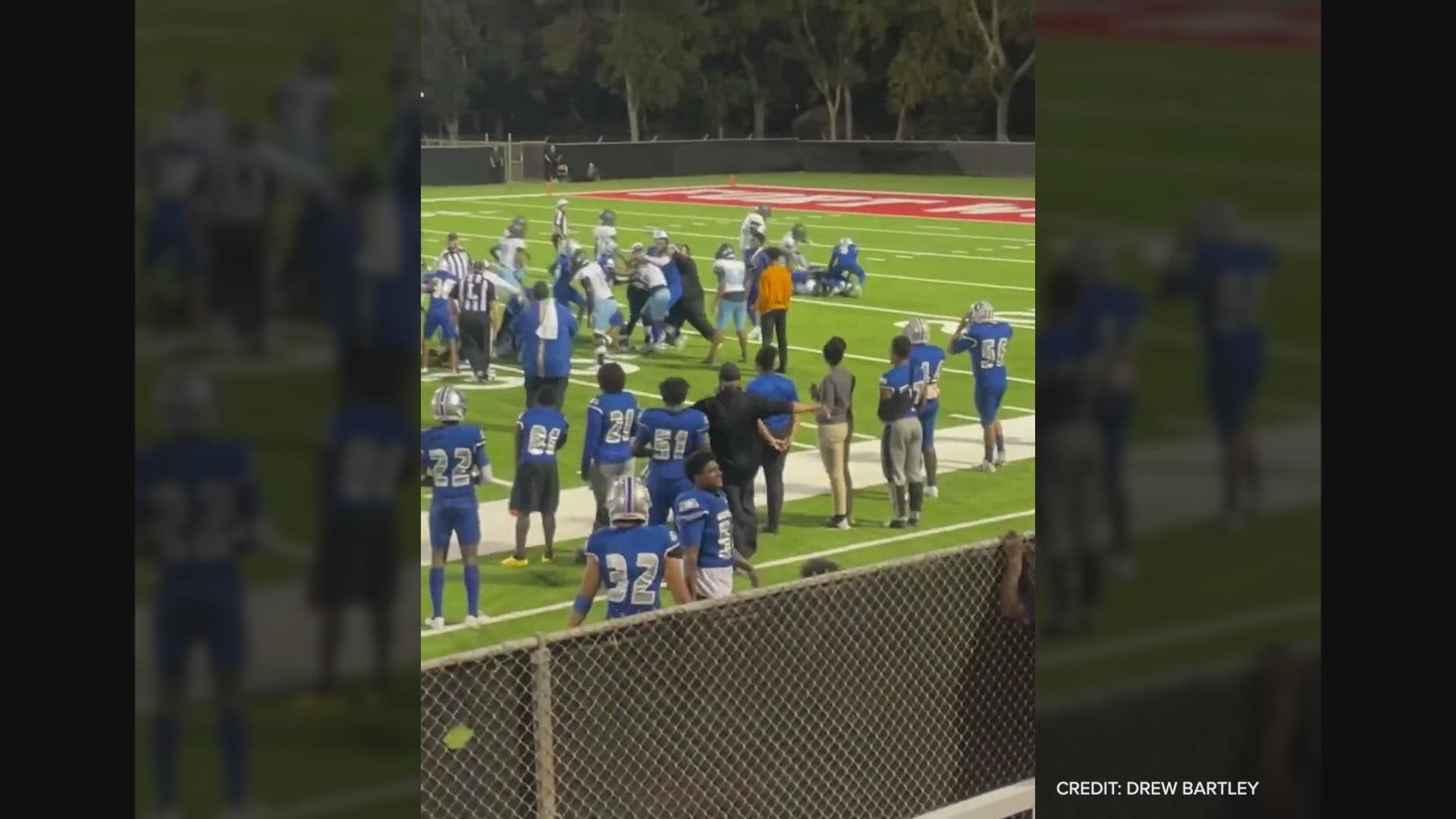Fight breaks out between DFW high school football teams | kagstv.com